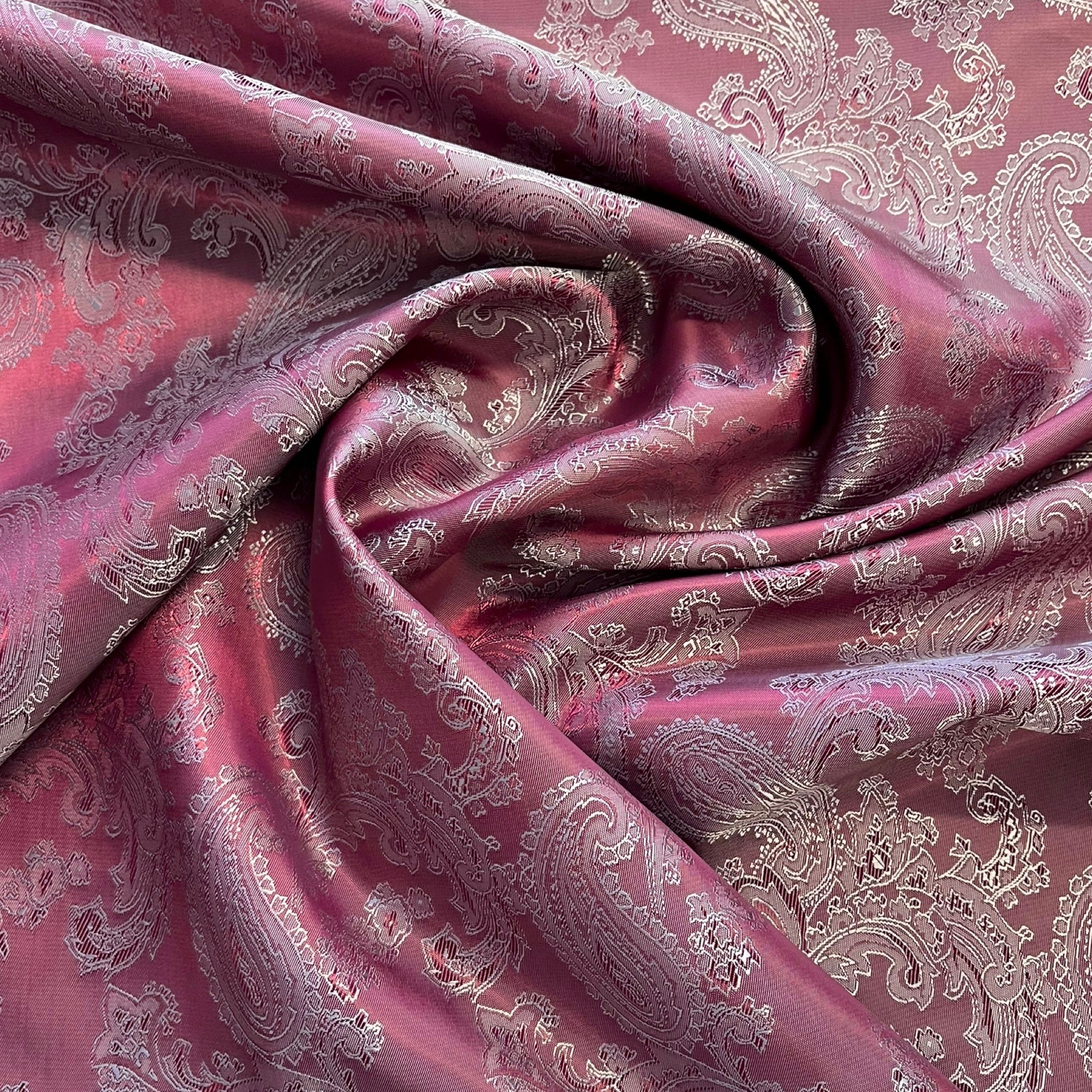 Paisley Jacquard Lining – The Fabric Counter